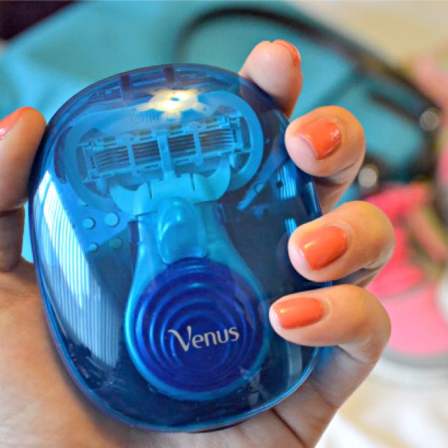 Gillette Venus Snap Mini Travel Sized Shaver/Razor, Women's Fashion ...