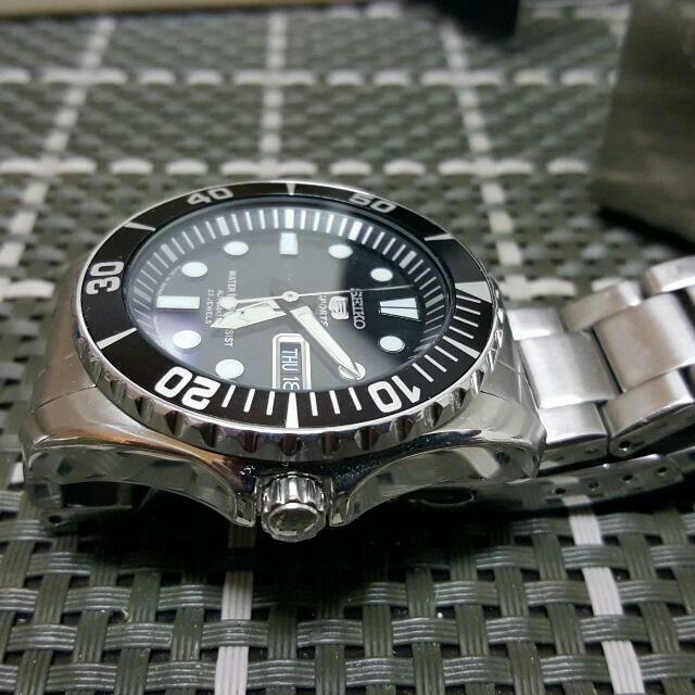 Seiko 5 Sports Diver Watch, Hobbies & Toys, Memorabilia & Collectibles ...