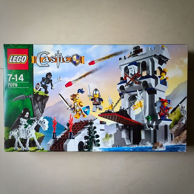 Lego 7079 Castle - Draw Bridge Defense, Hobbies & Toys, Toys & Games on ...