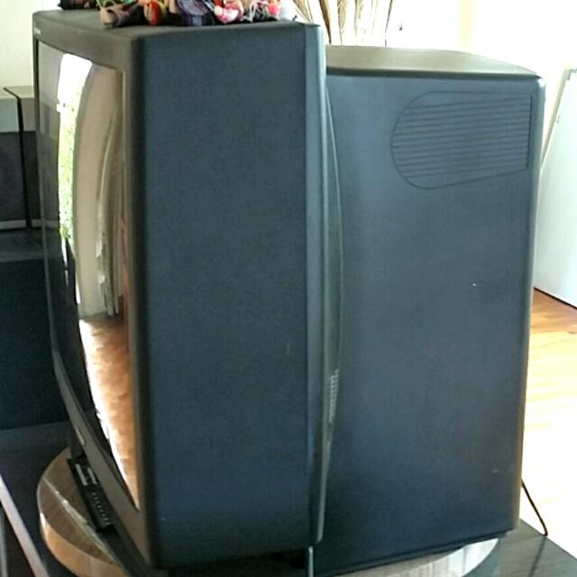 Sharp CRT TV 29" - Short Back Model, Hobbies & Toys, Memorabilia ...