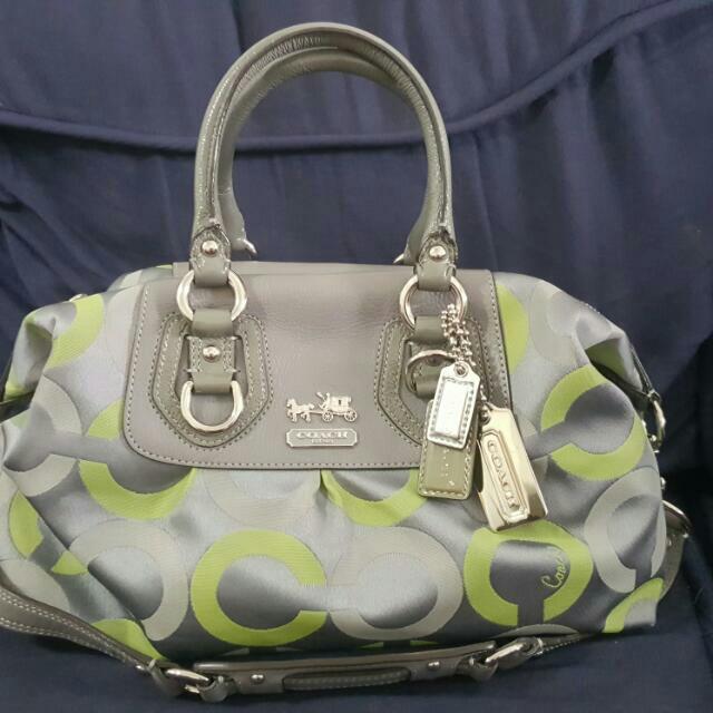 Coach, Women's Fashion, Bags & Wallets, Purses & Pouches on Carousell