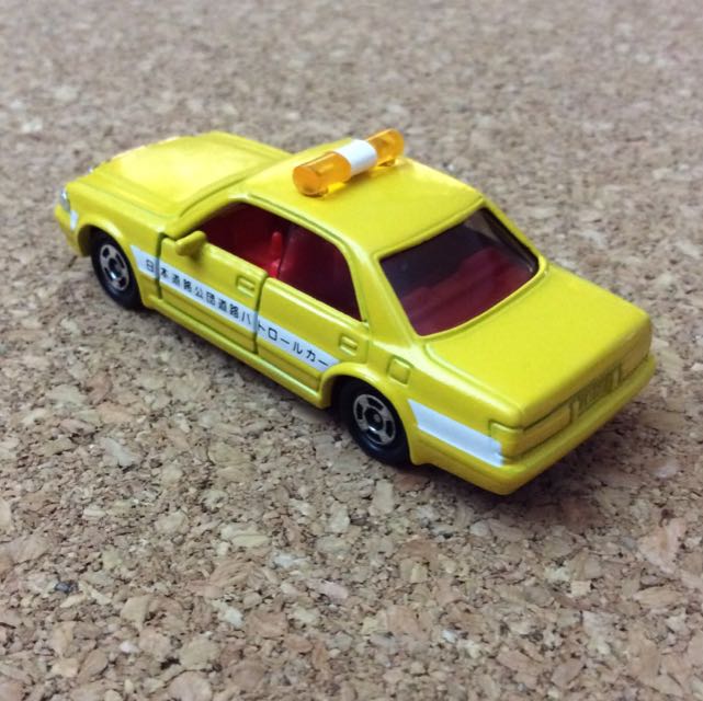 Tomica Red Tomy Label No28 Toyota Crown Patrol Car, Hobbies & Toys ...