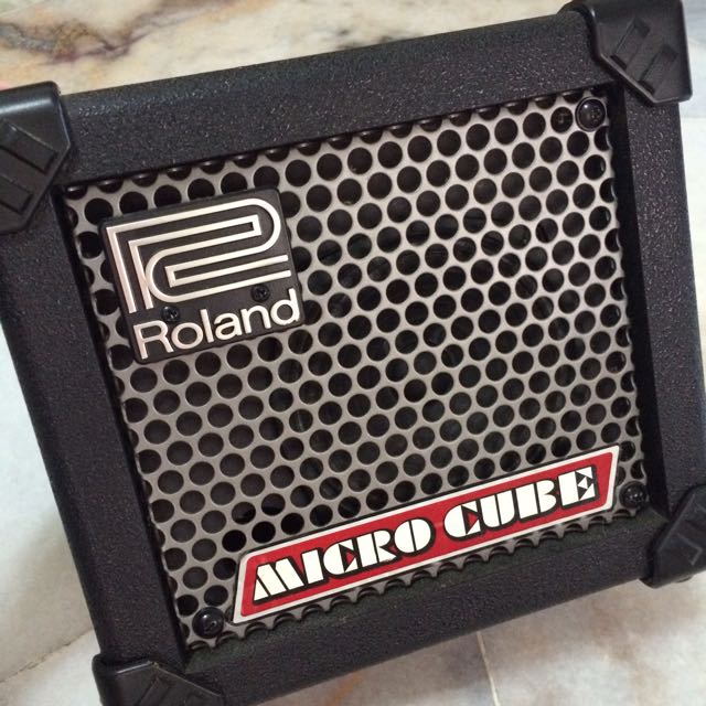 Roland "Micro Cube" Amplifier, Hobbies & Toys, Music & Media, Music ...