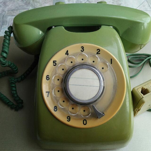 Vintage Green Phone - Rotary Dial, Hobbies & Toys, Memorabilia ...