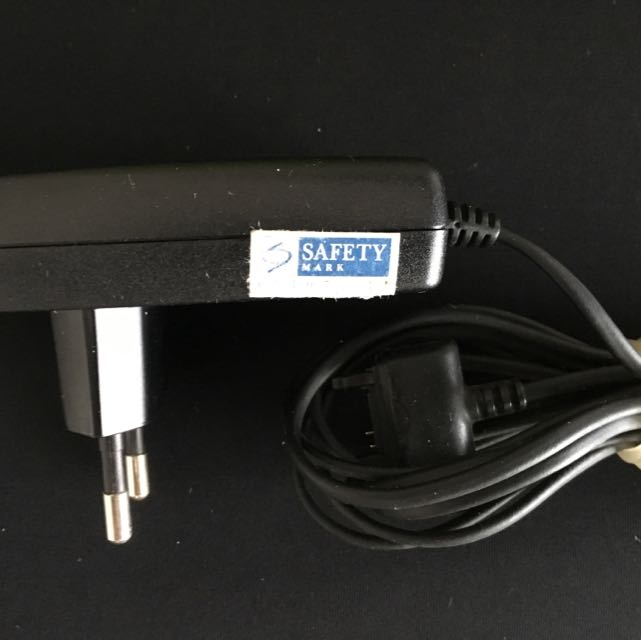 Sony Ericsson Power Adapter ~ CST-60, Computers & Tech, Parts ...