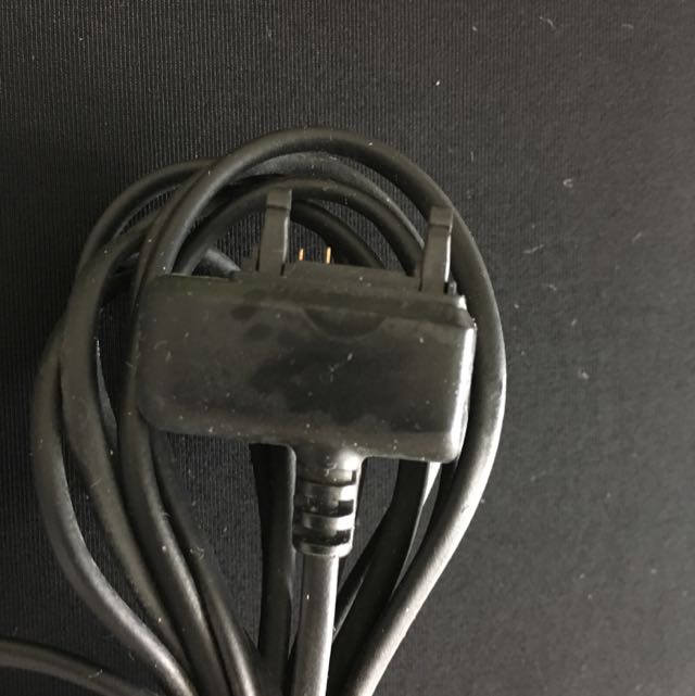 Sony Ericsson Power Adapter ~ CST-60, Computers & Tech, Parts ...