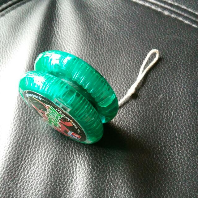 Audley Rattlesnake Yoyo, Hobbies & Toys, Toys & Games on Carousell