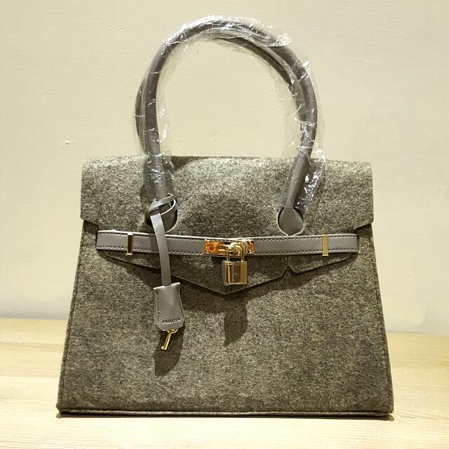 Grace 陳泱瑾 品牌 Fruition 滿額贈 毛泥織布凱莉包, 她的時尚, 珠寶、飾品與收納, 寶石在旋轉拍賣