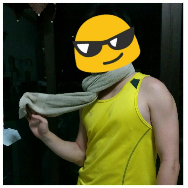 GOH PIN XIAN'S BROWN FASHIONISTA TOWEL (COLLECTOR'S EDITION, Men's ...