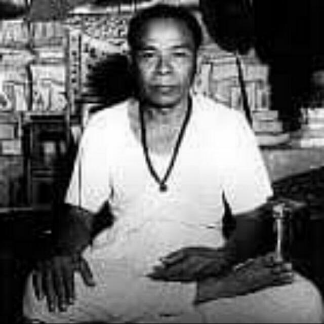 AC CHUM CHAKIRI + LP KONG - BE2511(1968) - PHRA KHUNPEAN OGSOUK 阿赞春 + 龙 ...