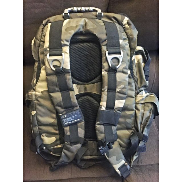 Oakley Mechanism AP 3.0 Backpack, Sports Equipment, Sports & Games ...