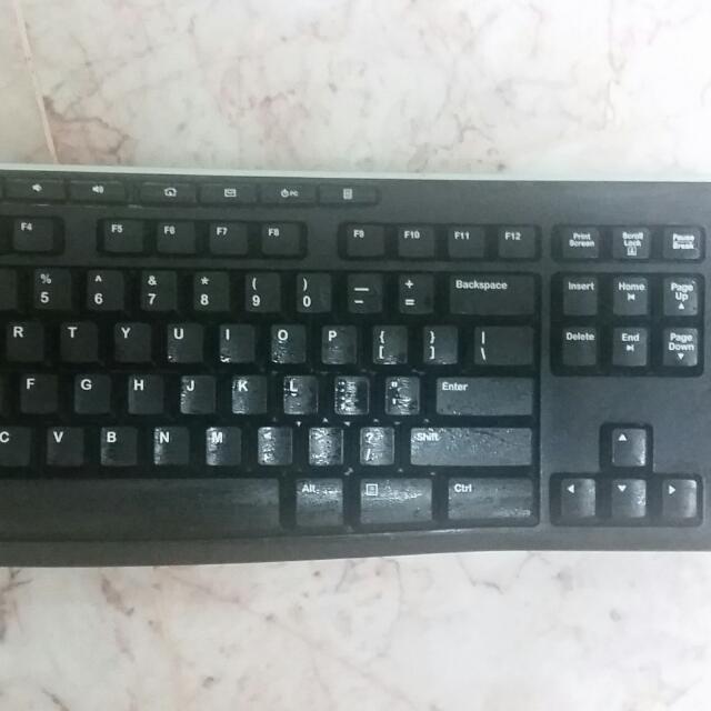 Logitech Wireless USB Keyboard, Computers & Tech, Parts & Accessories ...