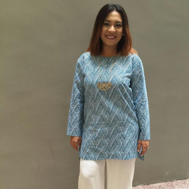 Batik Tops, Women's Fashion, Muslimah Fashion, Tops on Carousell