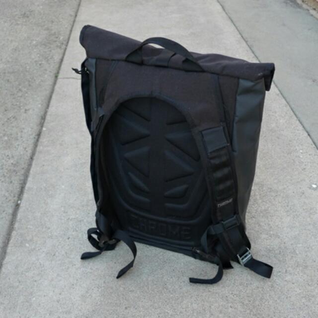 Chrome Industries' Yalta 2.0, Men's Fashion, Bags, Belt bags, Clutches ...