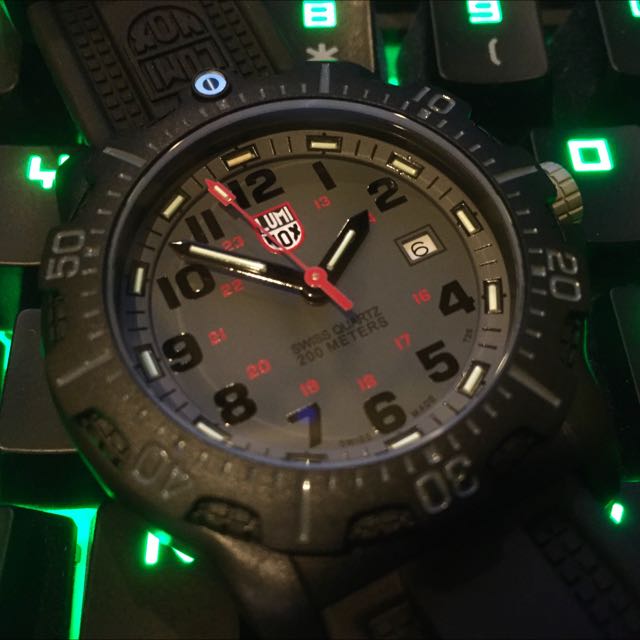 Luminox 8802, TV & Home Appliances, TV & Entertainment, Media Streamers ...