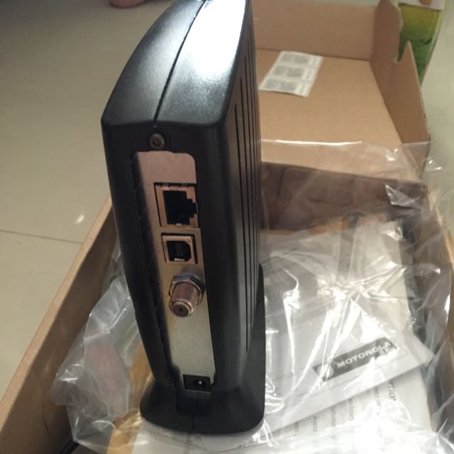 Motorola Surfboard Digital Voice Modem SB5100i, Computers & Tech, Parts ...