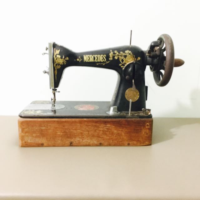 Vintage Sewing Machine Mercedes, Hobbies & Toys, Memorabilia ...