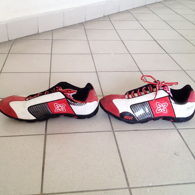 Givi Racing Shoe, Auto Accessories on Carousell
