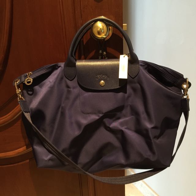 Brand New Longchamp Bag L Size Dark Blue, Women's Fashion, Bags ...