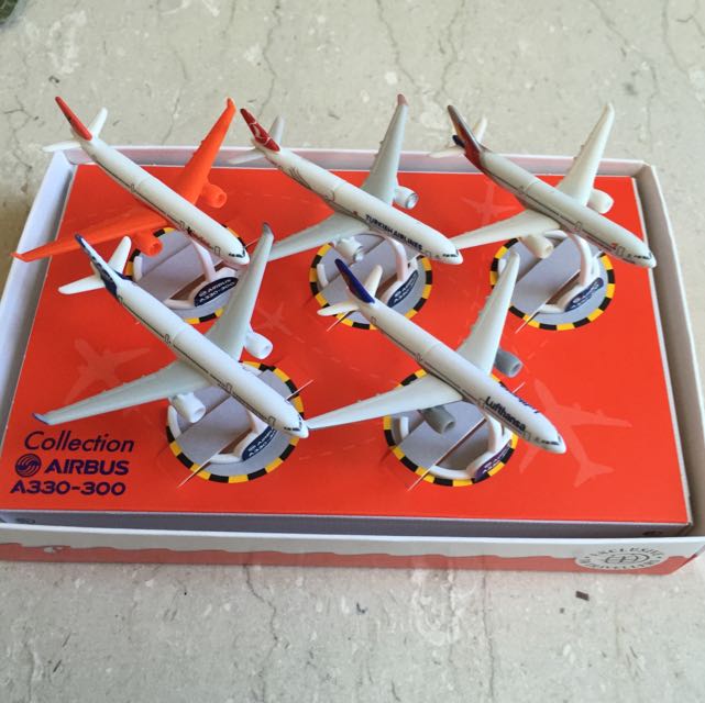 Mini Airbus A330-300 Kinder Bueno Collectors Edition Exclusive To ...