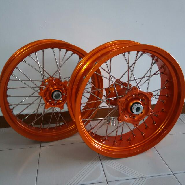 Ktm Motard Rims / KTM 690 Supermoto Warp 9 Wheels with Tires for Sale ...