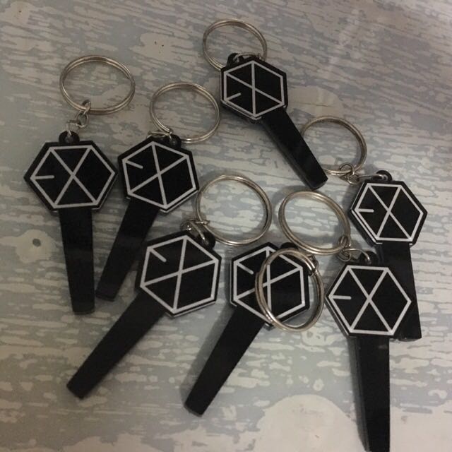 Exo Light Stick Keychain | Shelly Lighting