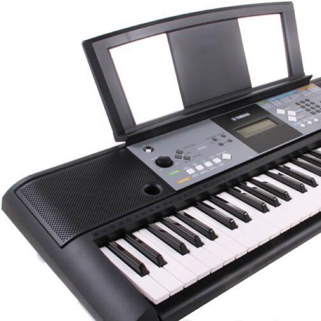 Yamaha digital keyboard, Hobbies & Toys, Music & Media, Musical ...