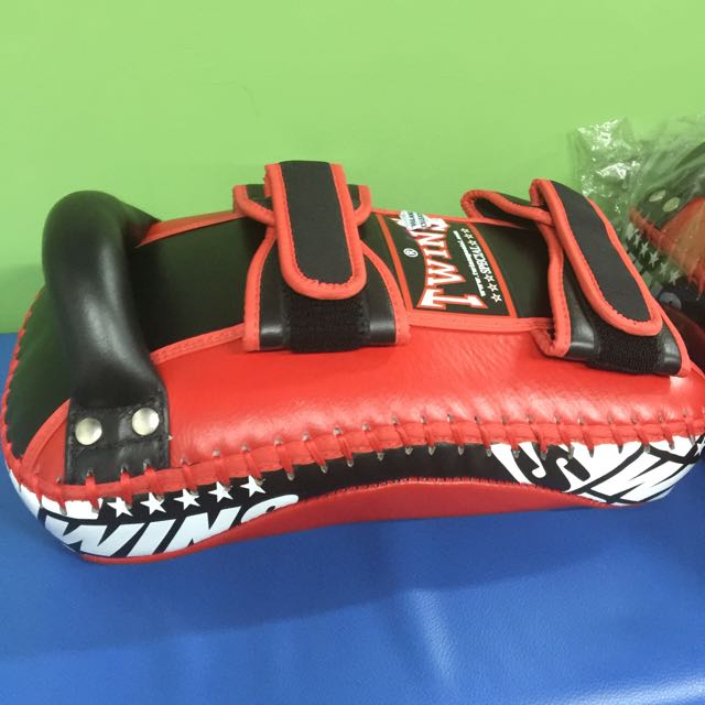 BNIP Twins Special Muay Thai Large Kick Pad KPL-10-RD ( Red And Black ...