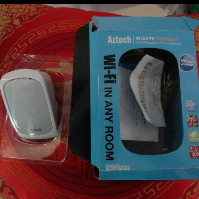 AZTECH Aztech WL559E Wireless Repeater 300MBPS, Computers & Tech, Parts ...