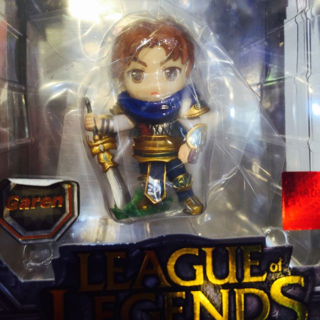 League Of Legends Mini Garen Figurine, Hobbies & Toys, Toys & Games on ...