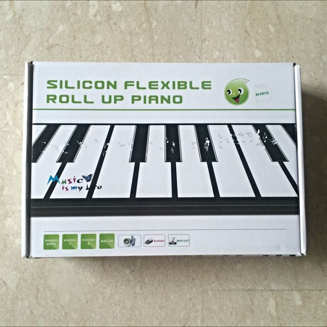 Silicone flexible roll up piano, Hobbies & Toys, Music & Media, Music Accessories on Carousell