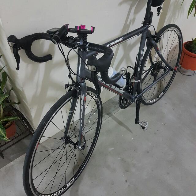 Look 565 (L Size) Carbon Road Bike, Sports Equipment, Bicycles & Parts ...