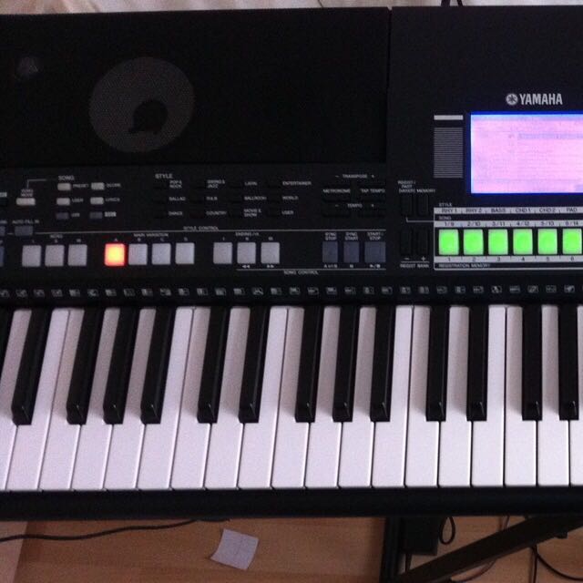 Yamaha Keyboard PSR S550B, Hobbies & Toys, Music & Media, Music ...