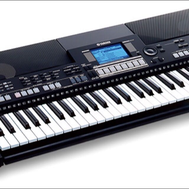 Yamaha Keyboard PSR S550B, Hobbies & Toys, Music & Media, Music ...