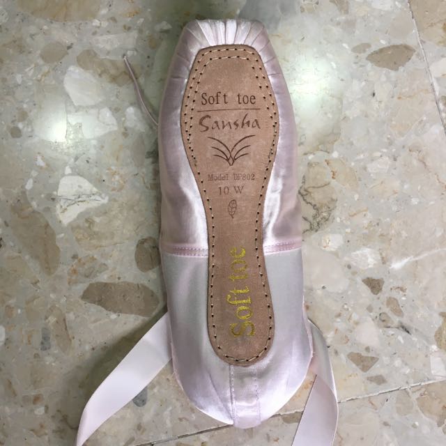 Demi Pointe Shoes, Everything Else on Carousell