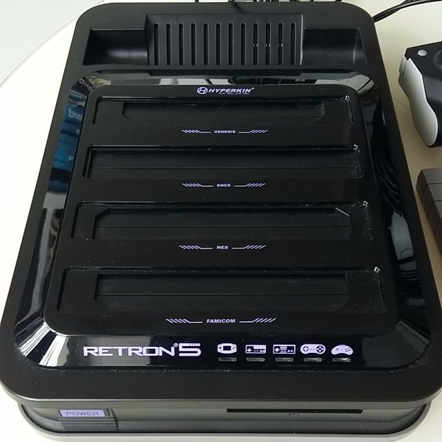 Hyperkin Retron 5, Nintendo + Sega all in one Gaming console (NES, SNES ...