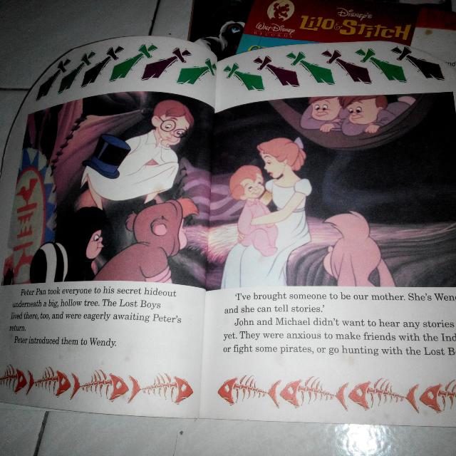 Walt Disney's CD Read-Along, Hobbies & Toys, Books & Magazines ...