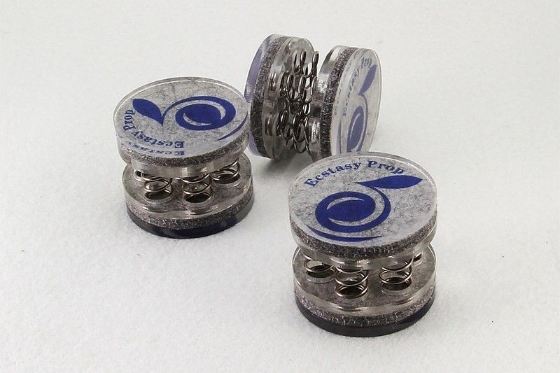 Spring isolation feet, Hobbies & Toys, Music & Media, Music Accessories ...