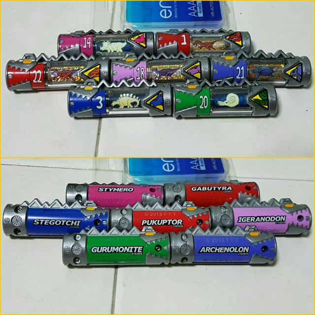 Kyoryuger Gabu Revolver Plus Additional Zyundenchi (Charger 'Batteries ...