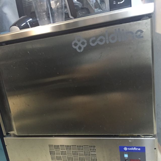 Coldline W5TGO 5 Tray Blast Freezer, TV & Home Appliances, Kitchen ...