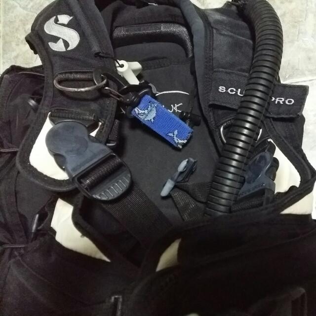 Scubapro Ladyhawk BCD, Sports Equipment, Sports & Games, Water Sports ...