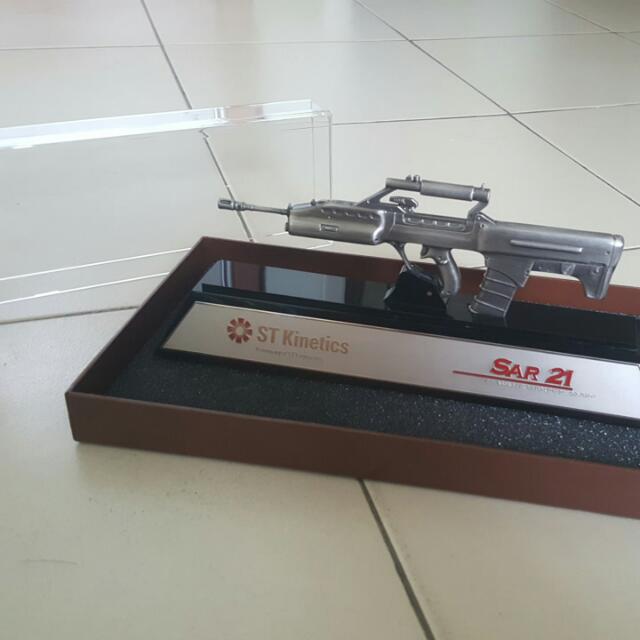 ST Kinetics SAR 21 Rifle Model, Everything Else on Carousell