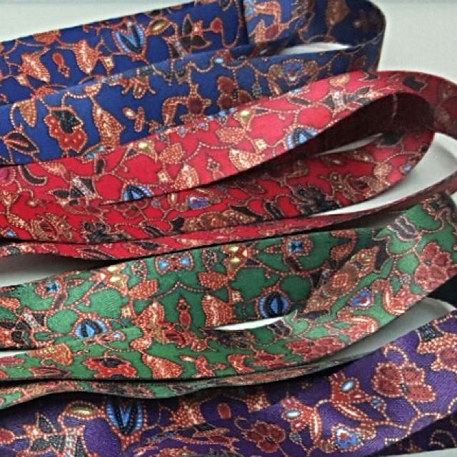 SQ Batik Lanyard, Luxury on Carousell