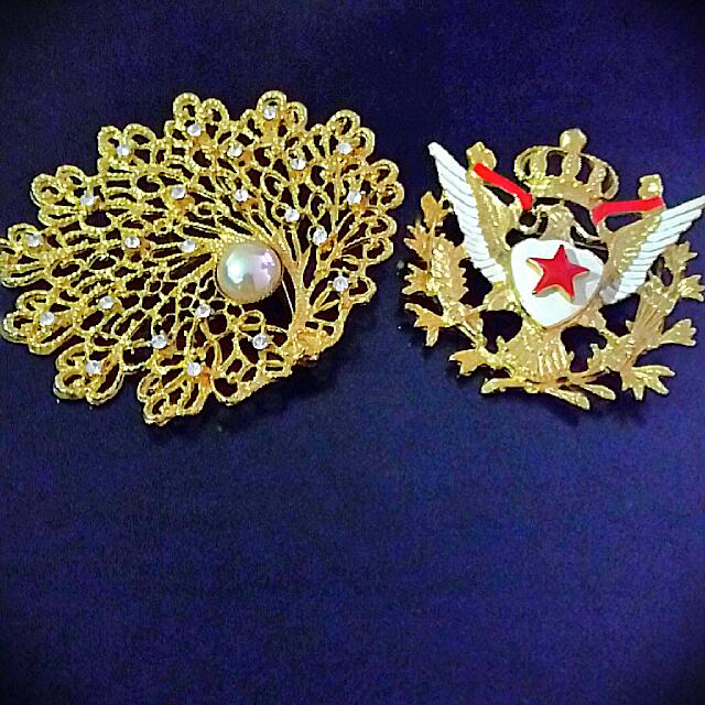 Vintage Gold Peacock And Crest Brooches at $13 for two., Women's ...