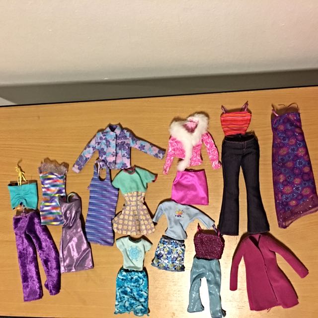 Barbie 19 Mix-N-Match Clothes, Hobbies & Toys, Toys & Games on Carousell