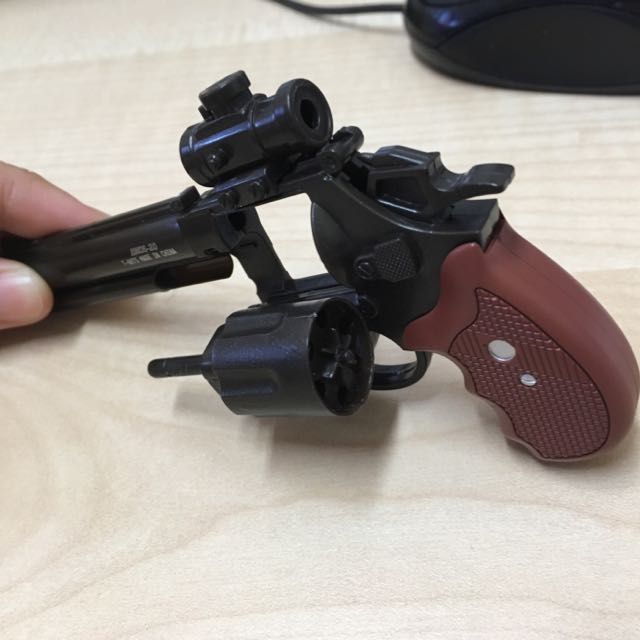 Shootable Mini Toy Gun (2), Hobbies & Toys, Toys & Games on Carousell