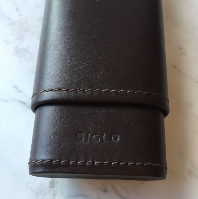 Siglo Cigar Case, Men's Fashion, Watches & Accessories, Accessory ...