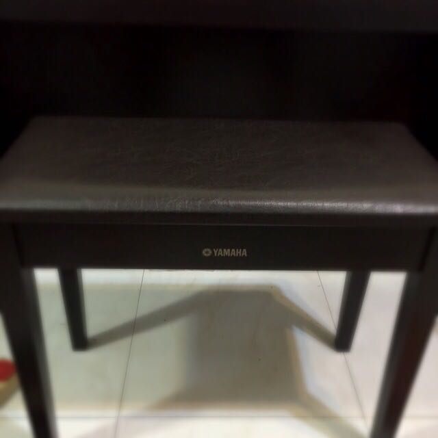 Yamaha Clavinova CLP-330, Hobbies & Toys, Music & Media, Musical Instruments on Carousell