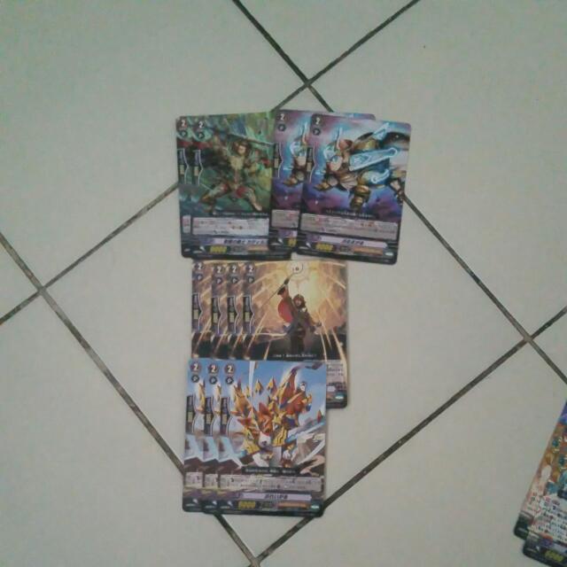 Cardfight Vanguard Gold Paladin Starter Deck, Hobbies & Toys, Toys & Games on Carousell