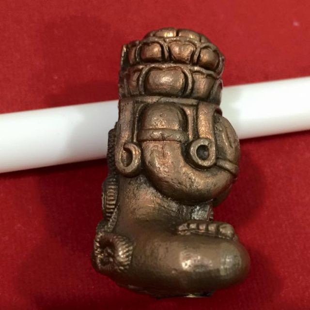 LP Chot BE2550 Phra Pidta Sri Maha Raj Phang Phra Kran Copper Amulets ...